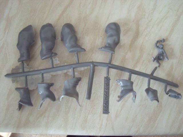 Lindberg (ex Pyro) Apatosaurus ''Brontosaurus'' - The Obsolete Kit ...